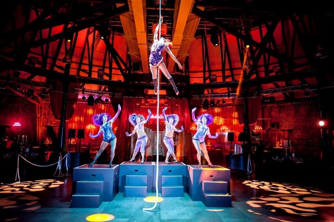 Social Singles & Live Cabaret Show @ Trapeze (All Ages Welcome ...