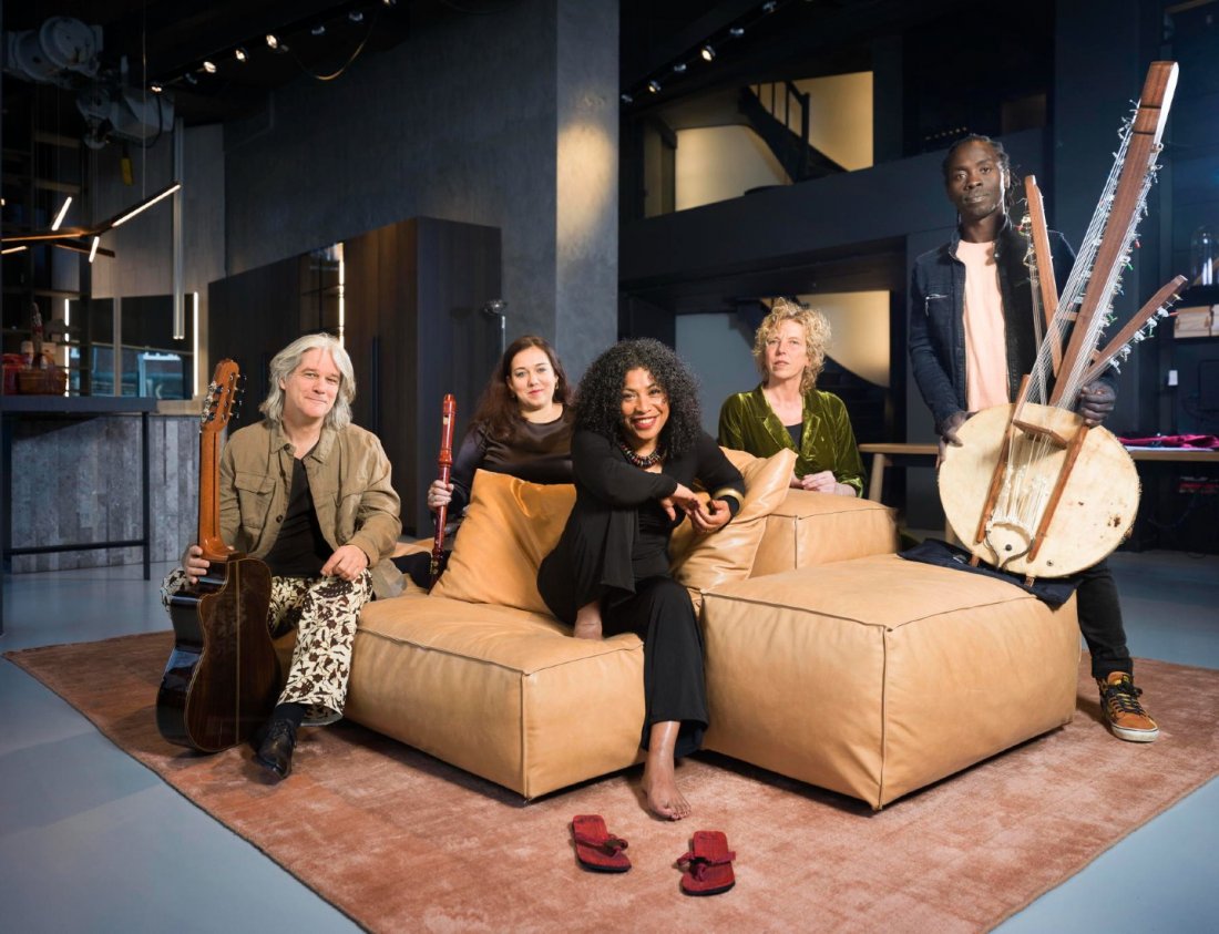 Boi Akih - From and to Infinity - album release concert, Bimhuis, Piet ...