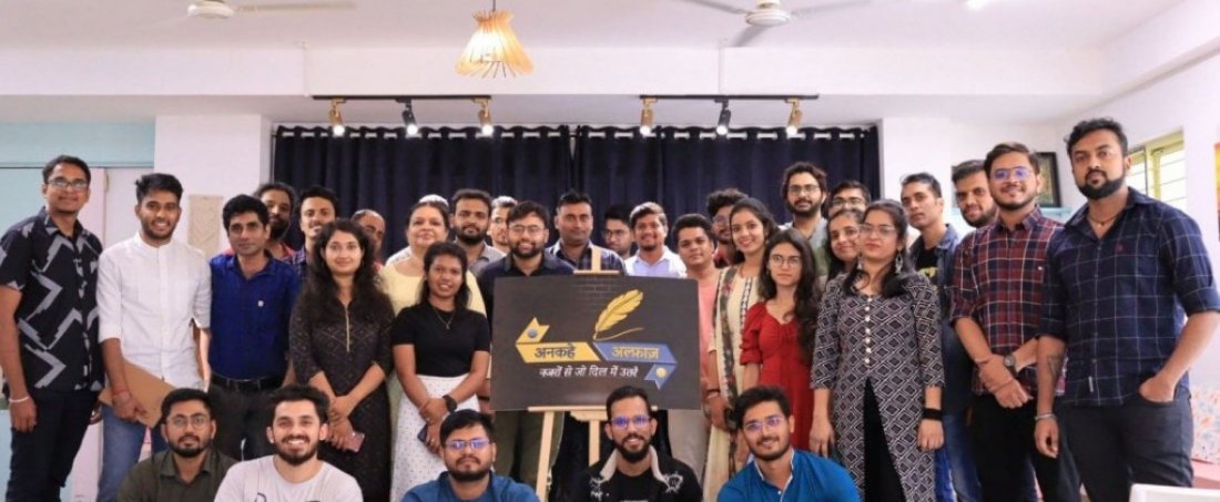 Shayari, Poetry and Storytelling Open Mic Event Delhi – Ankahe Alfaaz ...