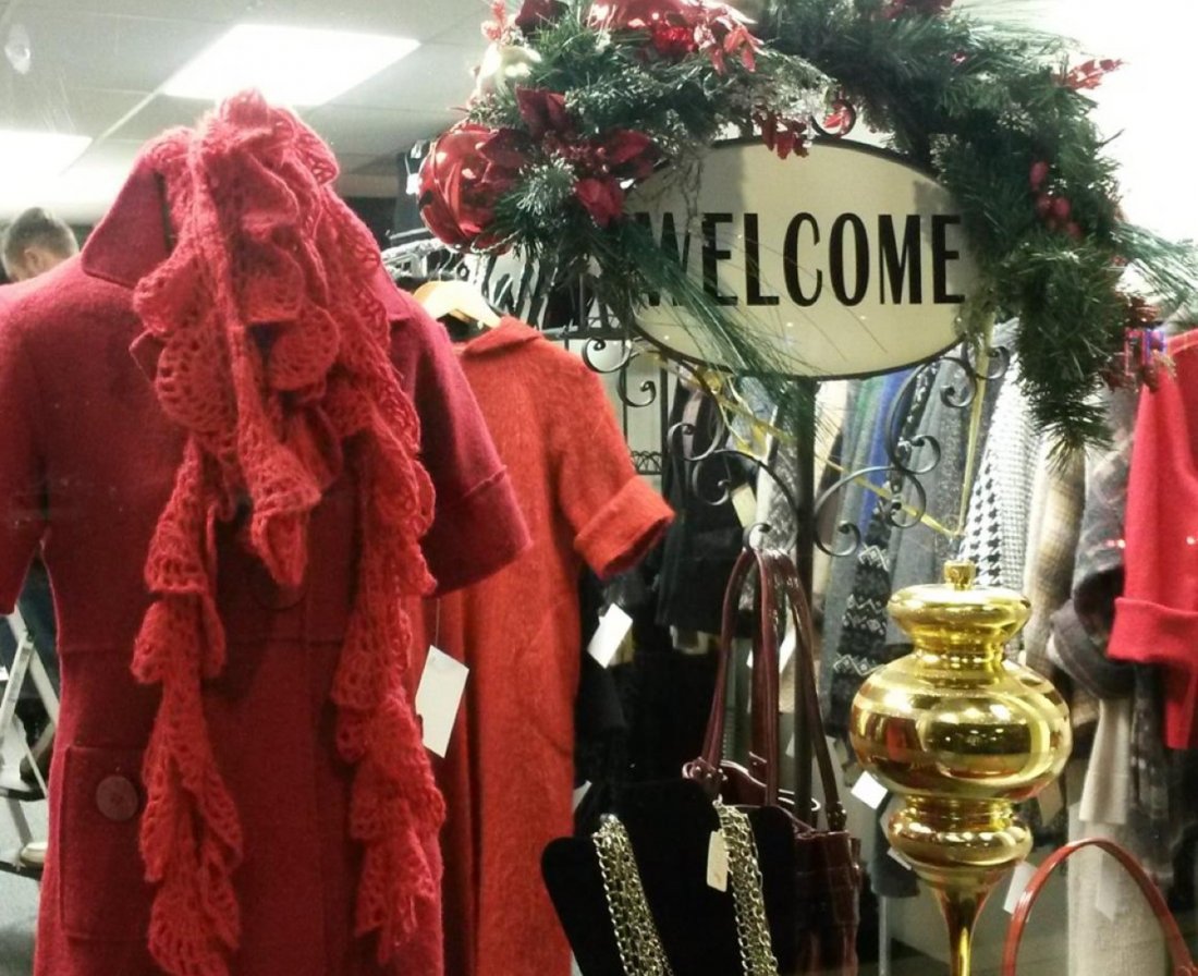 Best Collection of fall and winter clothes and holiday gifts, Warehouse ...