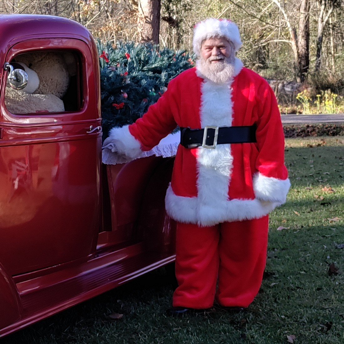 Santa Claus at Doris Day Park in Cincinnati is FREE, Doris Day Park ...