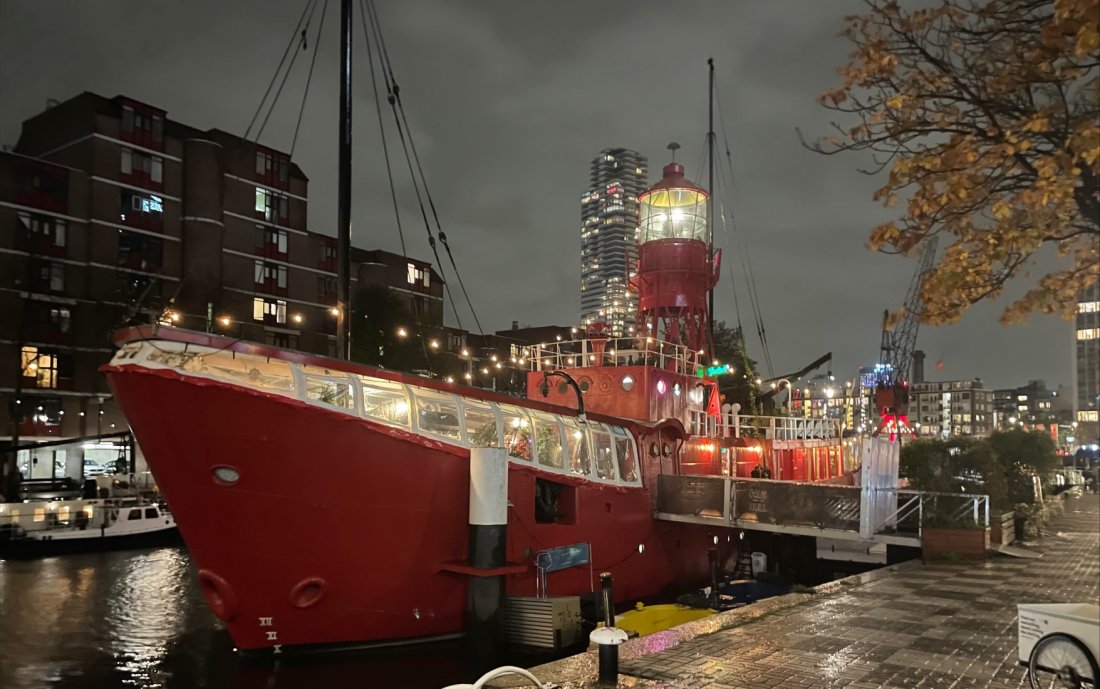 Jokes on the Boat: Stand-Up Comedy in English, Vessel 11, Rotterdam ...