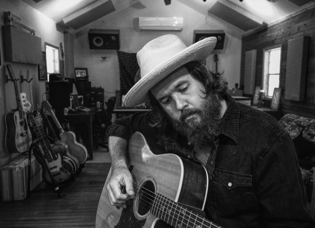 Jake Waylon live at The Stroll in Downtown Salado!, Empresario Wines ...