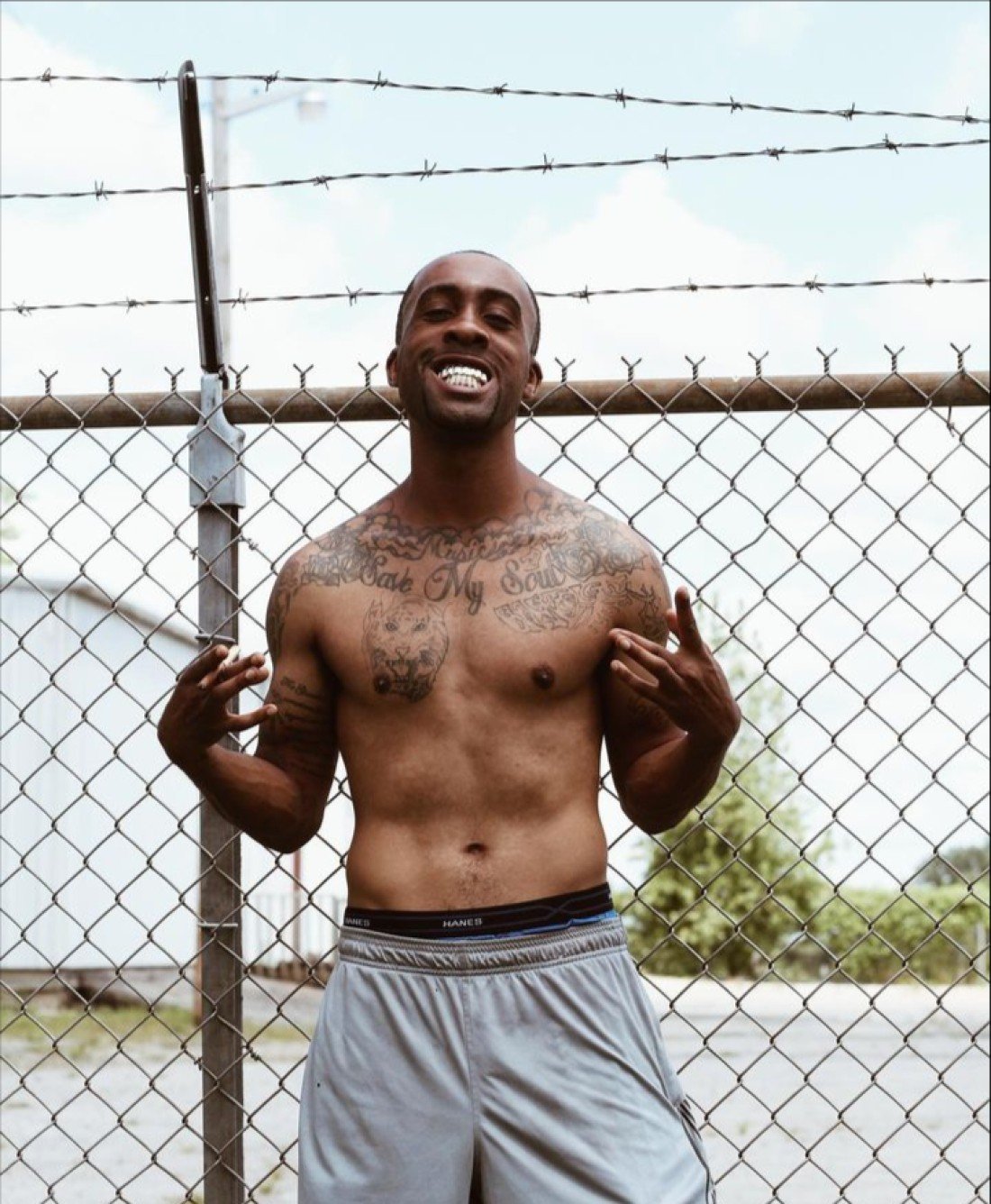 Ty Syama x Tuna Tyler My Strange Addiction , Nytro Bar & Grille, Kansas ...