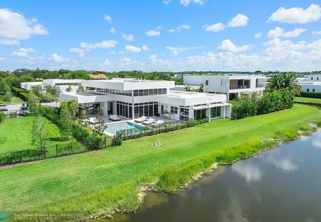 Y2K MANSION PARTY, MOTION MANSION, Weston, 8 March to 9 March | AllEvents