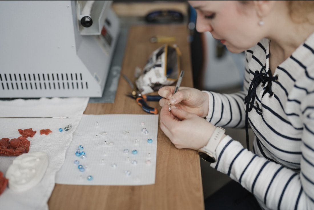 Réaliser votre perle de verre au chalumeau, 1535° Creative Hub ...