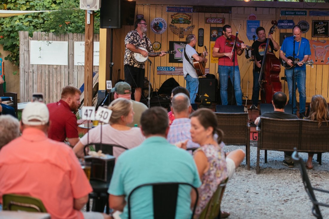 Acoustic Jam Session in the PigPen, THe Thirsty Pig, Dothan, 17 ...