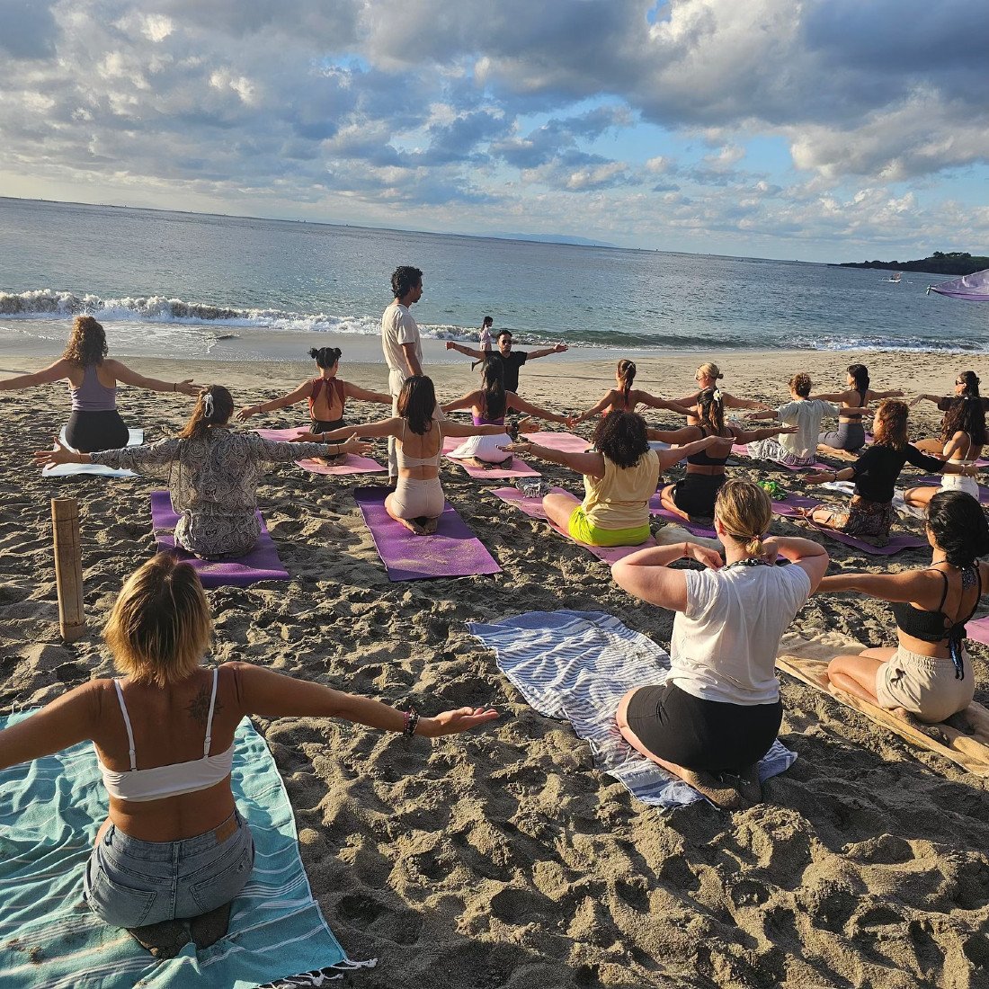 500 Hour Yoga Teacher Training in Bali Iyengar Yoga, Hatha Yoga, Ashtanga Yoga, Vinyasa Yoga ...