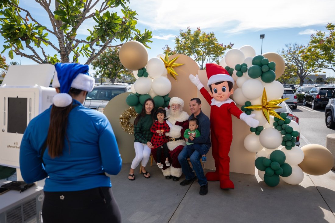 Holiday Spectacular At The Shops At Rossmoor The Shops At Rossmoor